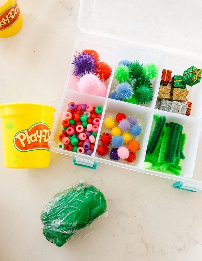 How to Make a DIY Sensory Kit for Toddlers + Preschoolers | Feathers ...