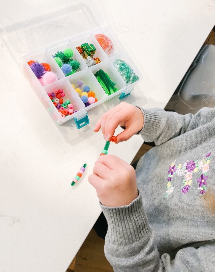 How to Make a DIY Sensory Kit for Toddlers + Preschoolers | Feathers ...